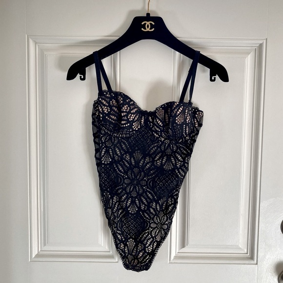 Victoria's Secret | Tops | Nwot Victorias Secret Black Lace Thong Style ...
